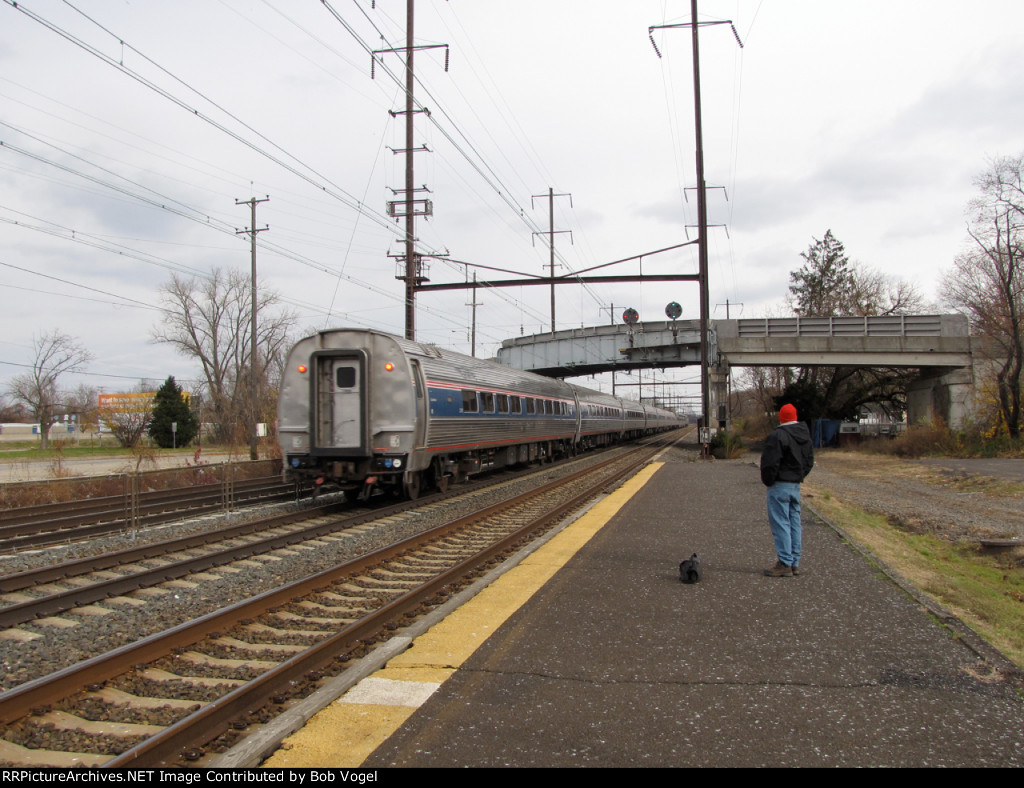Train 98 Silver Meteor